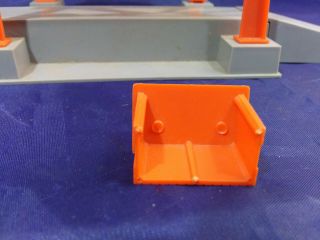 HO Scale - TYCO - Operating Piggyback Loader & Unloader Depot BUILDING ...