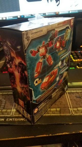 Transformers Ironhide Generations Siege War For Cybertron WFC Action ...