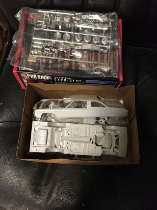 Amt Ertl Classic Model Kit 1976 Chevy Caprice | #33100684
