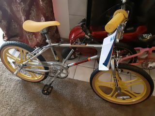 Mongoose STRANGER THINGS BMX Limited Edition Bike Target Netflix | #4335815