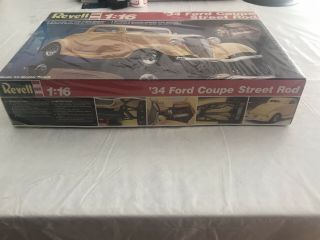 Revell 34 Ford Coupe Street Rod 1:16 Scale BOX | #45604645